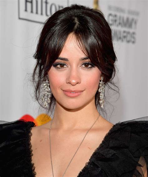 30 Side Swept Bangs To Show Your Stylist Asap