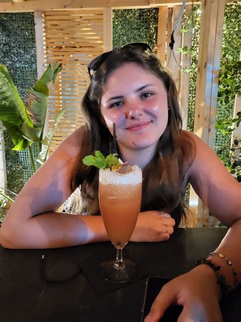 Hi Connections My Daughter Has Just Started College And She Is Looking For Weekend Work In The