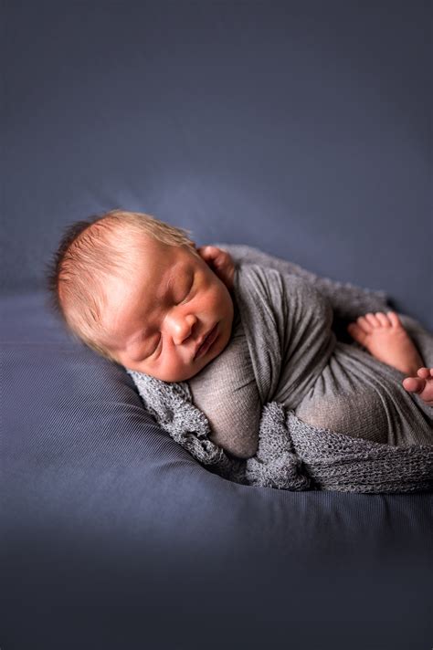 Lifestyle Newborn Wright Moore Photo