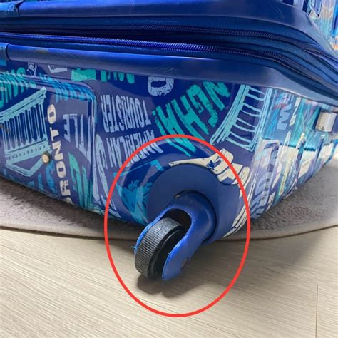 아메리칸투어리스터 캐리어 바퀴 셀프 교체 후기a 65휠 전체 교체 A 33 바퀴만 교체 네이버 블로그