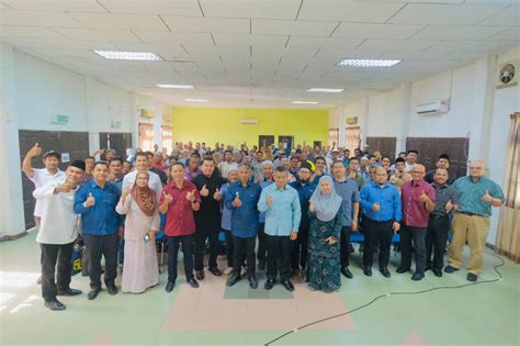 96 Pesawah Terima Sumbangan Tabung Bencana Padi Berita Parti Islam Se