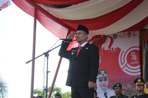 Pimpin Upacara Bendera Peringatan Hari Sumpah Pemuda Wabup Bagus Santoso