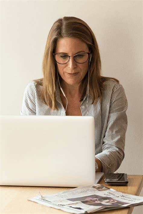 Chief Revenue Officer Cro Buyer Persona Mkt