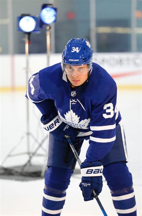 Babcock Lamoriello Temper Expectations On Day 1 Of Maple Leafs Camp Toronto Sun