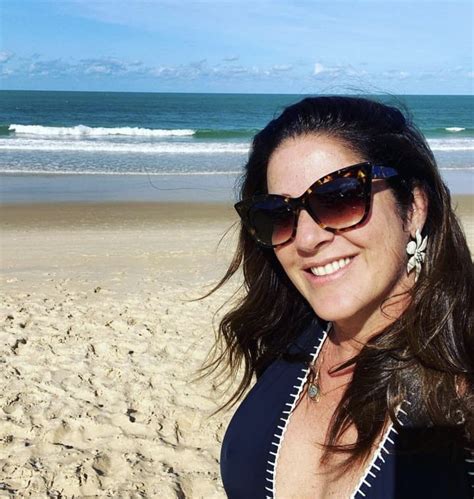 Após 26 anos Christiane Pelajo anuncia saída da Rede Globo Vida é