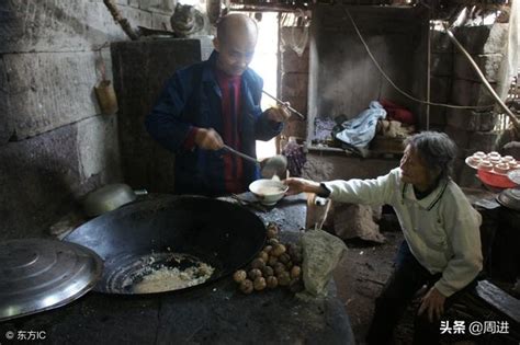 8旬老夫妻山洞裡生活57年，男耕女織逍遙自在不願下山 每日頭條