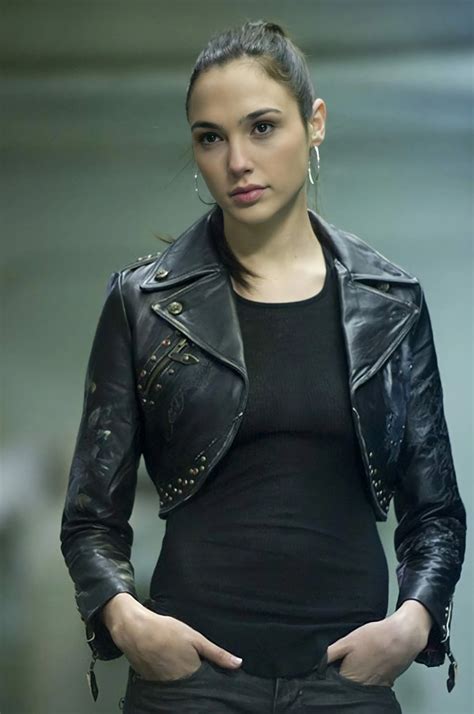 Gal Gadot Getting My Nut Scrolller