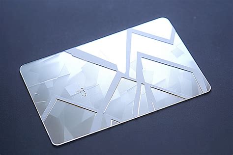 지문 스캐너가 내장된 신용 카드 클리핑 패스를 사용하여 3d 렌더링 전자 지불 손가락 스캔 지문 인식기 배경 일러스트 및