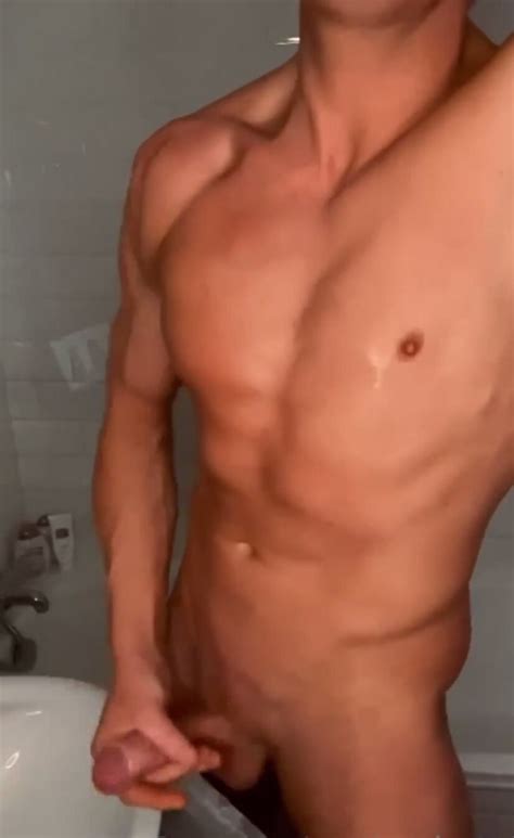 Verbal Bloke Cums Barely Any Cum