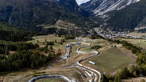 Piste De Skeleton Pour Les Jeux Olympiques Rendez Vous à La Coupe Du