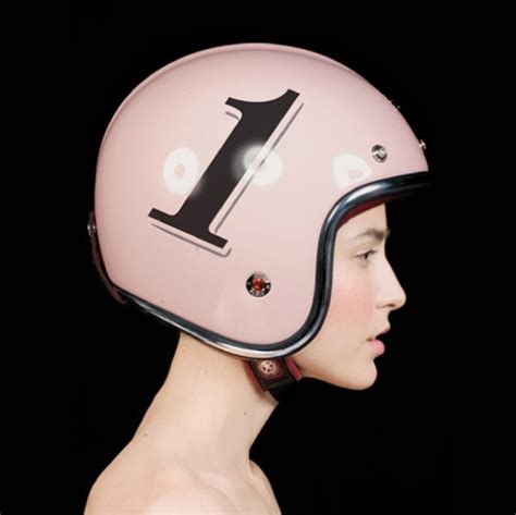 Tron Legacy Le Casque Par Ruby Soblacktie Blog Magazine Tendances Luxe Et Mode