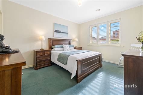 16 Broadhurst Way Caroline Springs Vic 3023 Domain