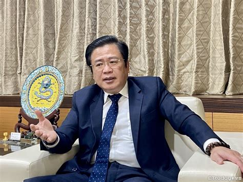 基本工資9月審議 商總大老曝底線：升3％可接受 Ettoday財經雲 Ettoday新聞雲