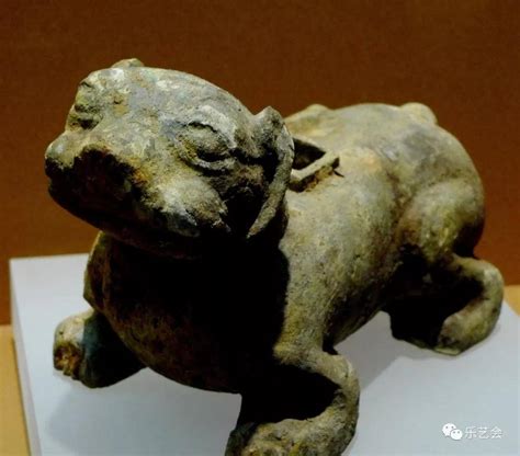 商末提梁卣 人面鼓环 错银四羊盒：南博青铜器巡礼之三 搜狐大视野 搜狐新闻