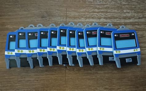 Stl File Keychain Train Xtrapolis 100 One Color And Multicolor 🗝️