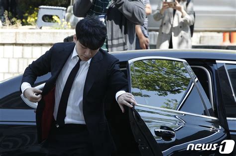 성 접대·버닝썬 횡령 승리 영장심사 네이트 뉴스
