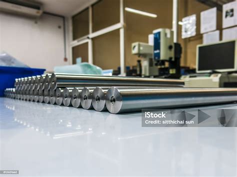 설계 및 표준화 된 기계를 사용 하 여 생산의 과정을 통해 철강 고객의 요구에 맞게 금형 하 따라서 제품 엄격 하 게 모니터링 하 고 모든 단계에서 제어 있습니다 그리고