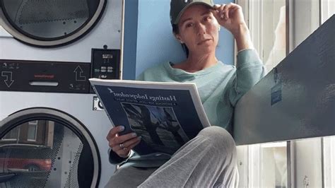 Laundromat Ignore Kelly Hart