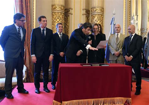 Fotos De La Jura Del Nuevo Fiscal General De La Ciudad Juan Bautista Mahiques En El Teatro