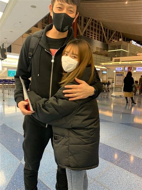 岩隈久志の妻、17歳の長女を紹介「一番夫の性格にそっくりです」 Ameba News アメーバニュース