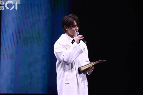 熱爆娛樂 叱咤2021｜姜濤唱《dear My Friend》感觸落淚：好似好樣衰 叱咤 姜濤