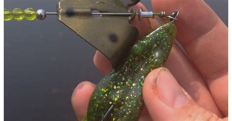 Bass Junkies Frog Pond Vandm Cyclone Series Buzz Frog Review
