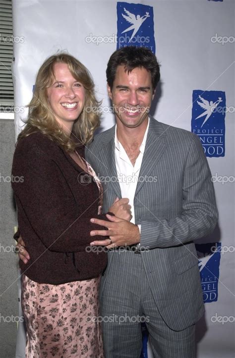 Esposa De Eric Mccormack