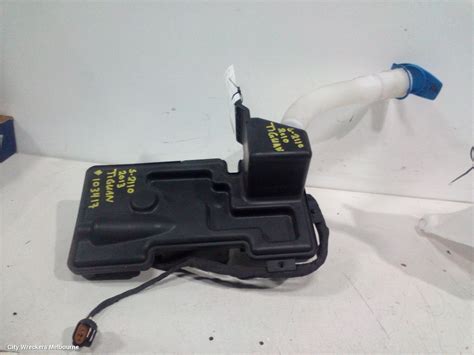 Volkswagen Tiguan 2013 Washer Bottle