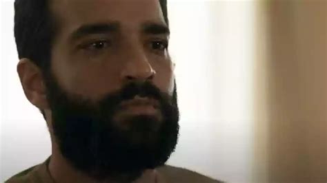 Renascer José Inocêncio consegue enganar os dois matadores