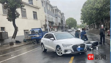 小轿车街面调头不观察，撞倒直行电动车担全责王某车辆事故