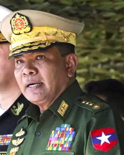 Khit Thit Media နေပြည်တော်မြို့ အသစ်ပြန်တည်ဆောက်ရေးနှင့် Facebook