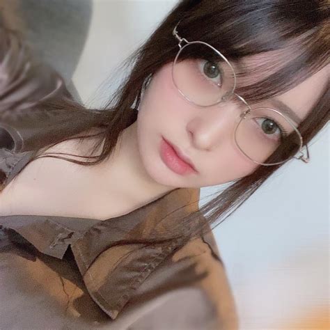 東急阿雪 Dong Ji A Xue — 1108140 Fujiyona 藤井いよな Fujii Iyona