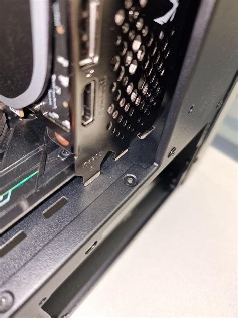 Official Complainment 2x4090 3 Slot Card On Air Wont Fit In The O11