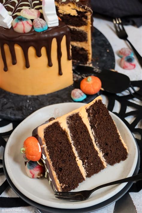 Halloween Drip Cake Jane S Patisserie