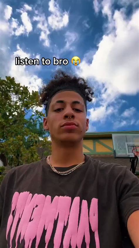 CharlieIntel On Twitter That One Teammate That Always Tries To Flex