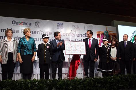 Lotenal Y Pgr Develan Billete Que Conmemora El Día Nacional Del