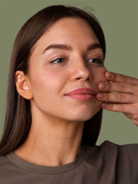 Best 5 Ways To Remove Blackheads At Home