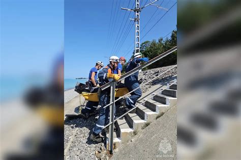 МЧС В Сочи спасатели нашли тело утонувшего мужчины на побережье