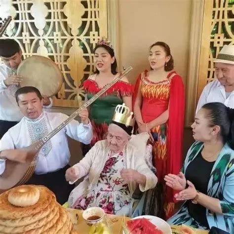 中国最长寿老人去世，享年135岁中国新疆新浪新闻