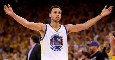 See Steph Curry Sink 105 Three Pointers In A Row In Mesmerizing Viral