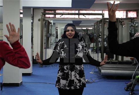 نخستین مرکز ورزشی یوگا در کابل افتتاح شد Anadolu Ajansı