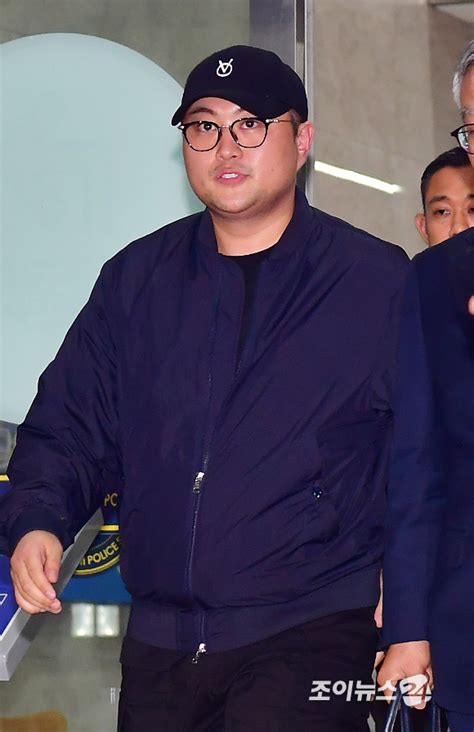 김호중 구속영장 신청에도 콘서트 강행→팬카페는 비공개 그사세