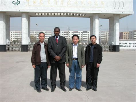 喻树迅所长会见马里共和国种子协会主席0usmane博士 中国农业科学院棉花研究所