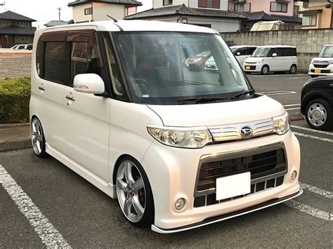 【未使用】★stage21セレブリップ★ 特価未使用黒塗装済みビス付 L375sl385s タントカスタム用frp製エアロフロント
