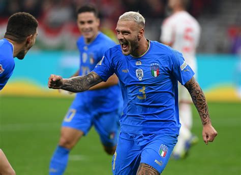 Italia Bikin Kejutan Roberto Mancini Dan Federico Dimarco Ukir Rekor