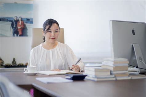 Б Наранзул Бэрхшээлийн цаана үргэлж боломж байдаг