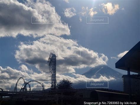 富士山と雲の写真・画像素材 Snapmart（スナップマート）