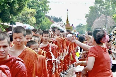 ວາລະ ວັນກຸດສົງການລາວປີໃໝ່ລາວປີ ຄສ 2023 ເມືອງມໍຣະດົກໂລກ ແຂວງຫຼວງພະບາງ ສປປລາວ Updatelaos