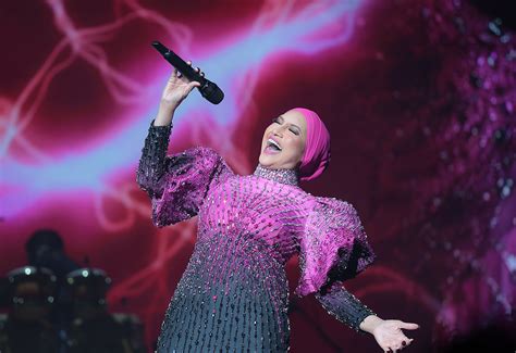 Aura Ziana And Anuar Zain Masih Memukau Impian Beraksi Dalam Satu Pentas Terlaksana Mulut Mama