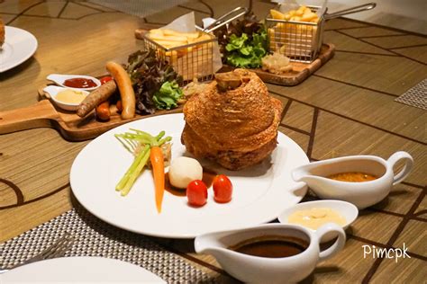 รีวิว German Cuisine The Hourglass Restaurant At Aetas Hotel Lumpini